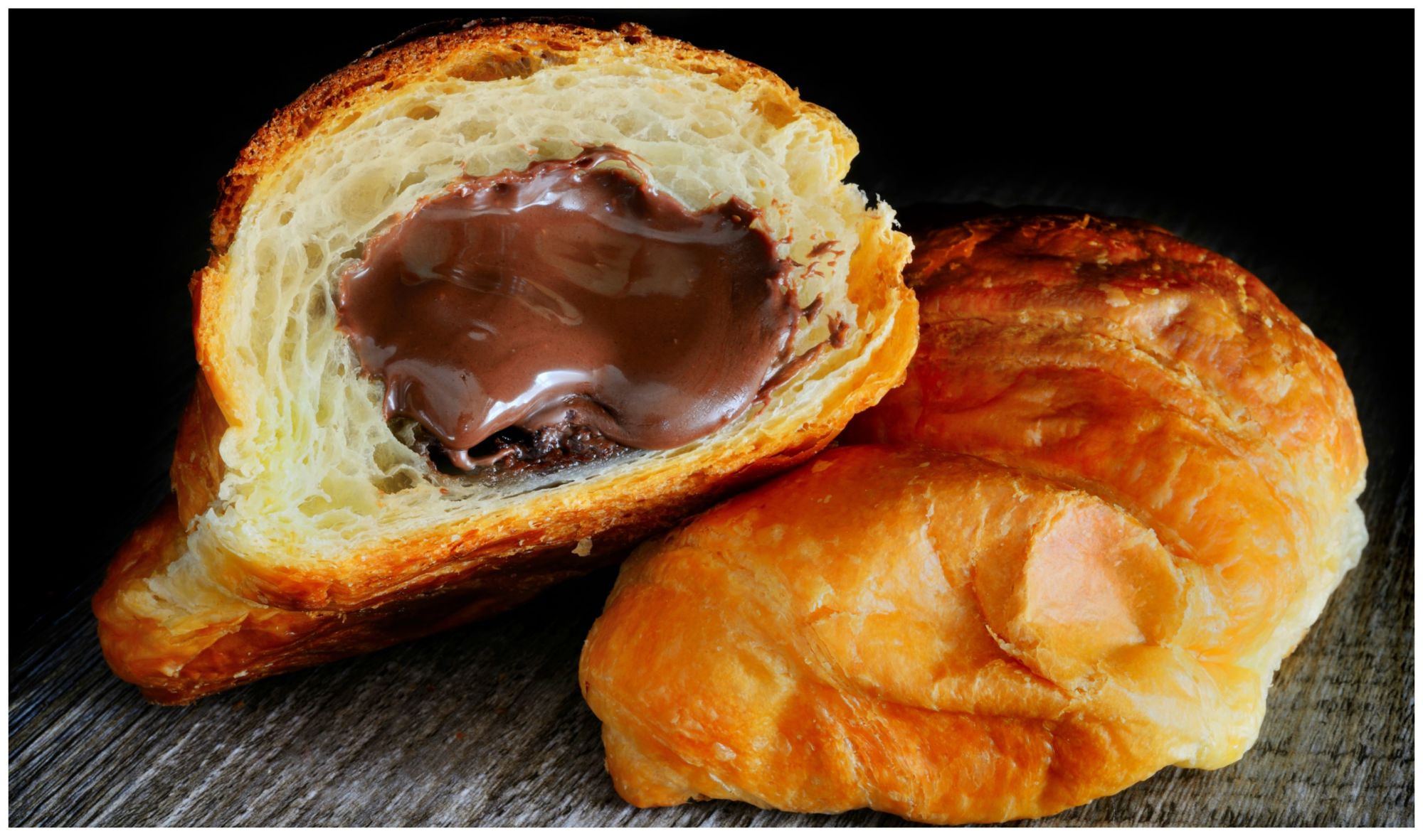 Delicioso pan relleno de chocolate