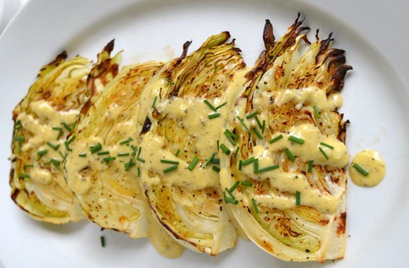 ¡PIERDE PESO CON ESTE PLATO! Repollo asado con salsa cremosa de cebolla